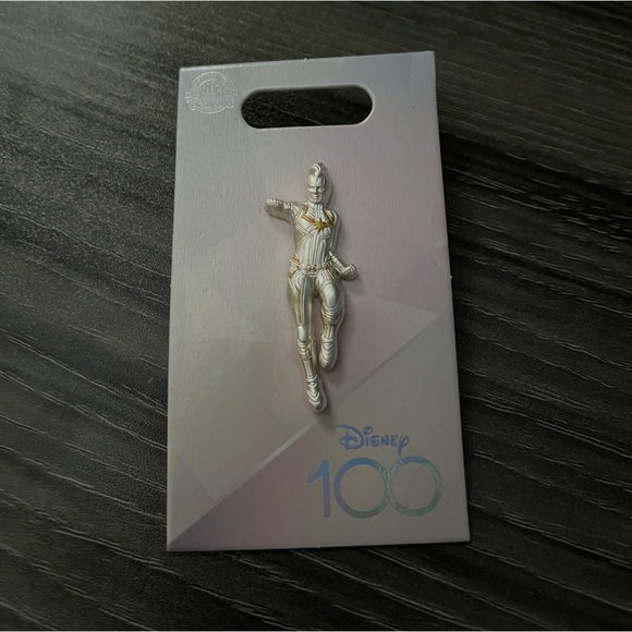 Disney | Accessories | 223 Disney Platinum 00 Years Wonder 100th ...